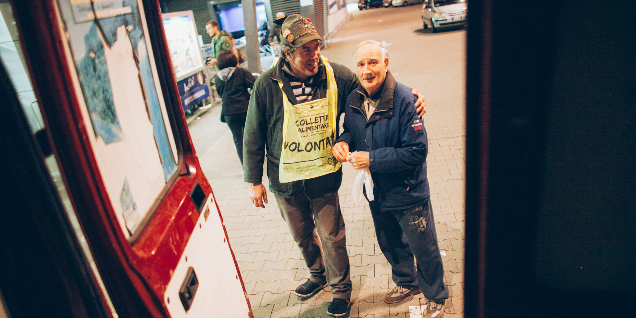 Colletta alimentare. Italy in a day - Comunione e Liberazione - Sito ...