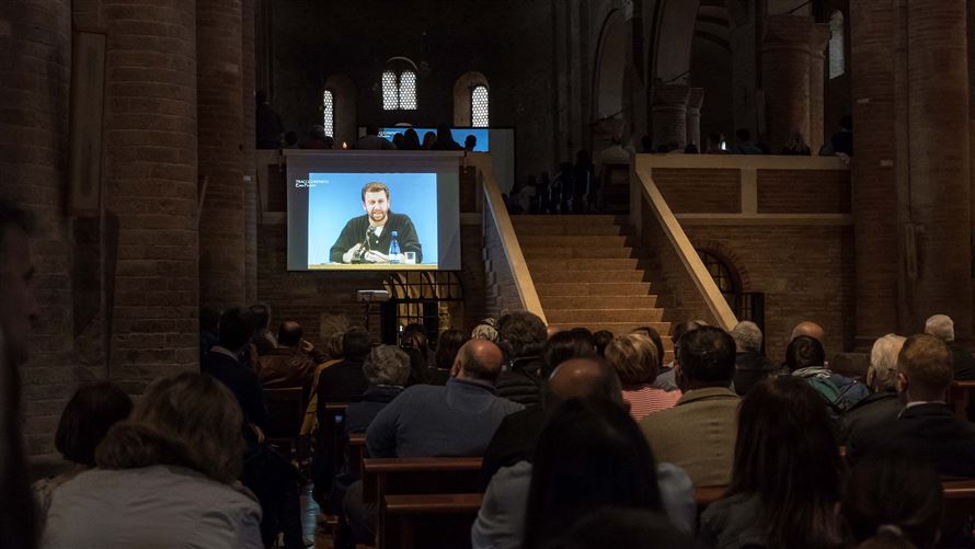 Enzo Piccinini: "A humanity that lets the Glory of Christ shine through ...