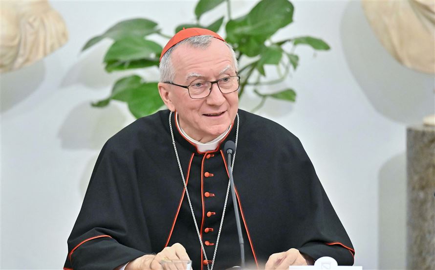 Parolin : « Éduquer, un acte d’espérance » - Communion et Libération ...